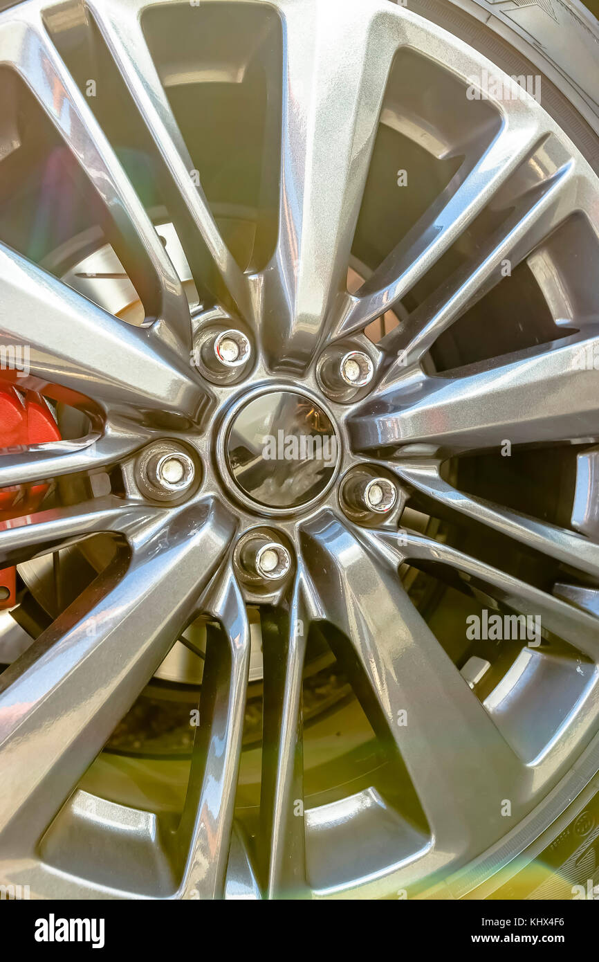 Chrome rims with no emblem and red break pad. Custom cars in Southern ...