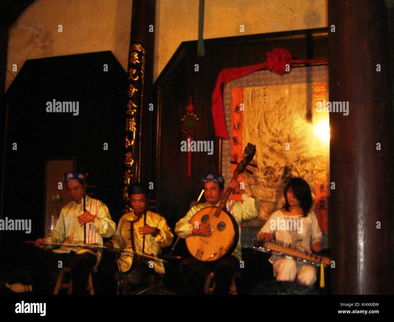 Traditional Music Concert Hoi An Stock Photo - Alamy