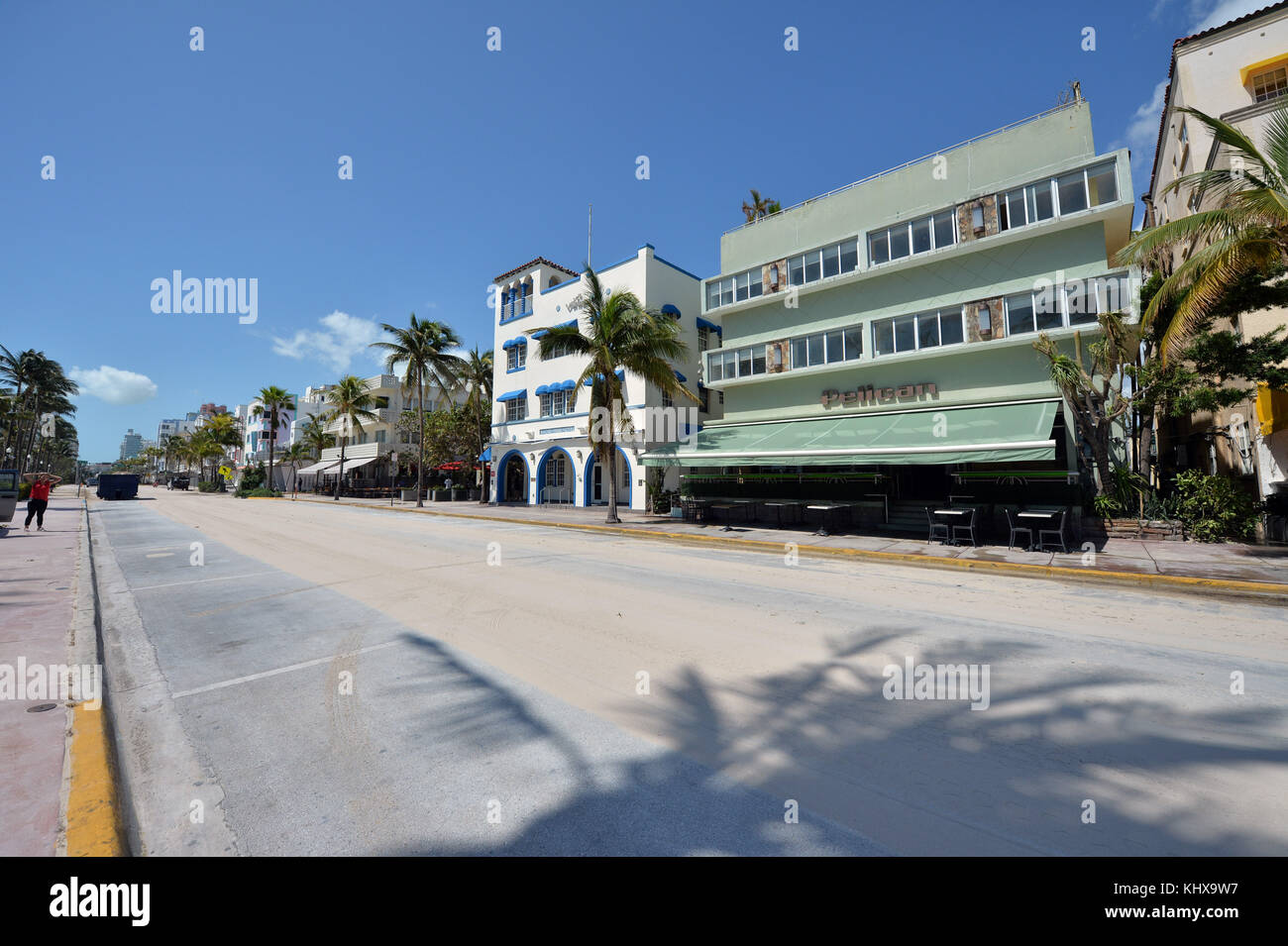 New miami beach evacuation hurricane hi-res stock photography and ...