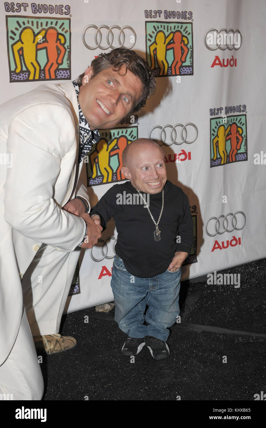 MIAMI BEACH, FL - NOVEMBER 21: Actor Verne Troyerarrives at the Best ...