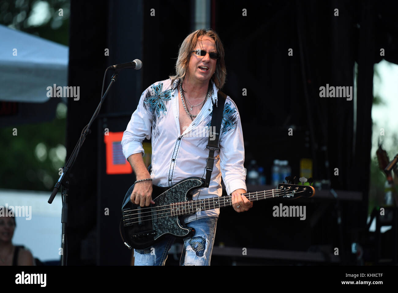 PEMBROKE PINES, FLORIDA - NOVEMBER 05: Craig MacGregor of Foghat at the ...