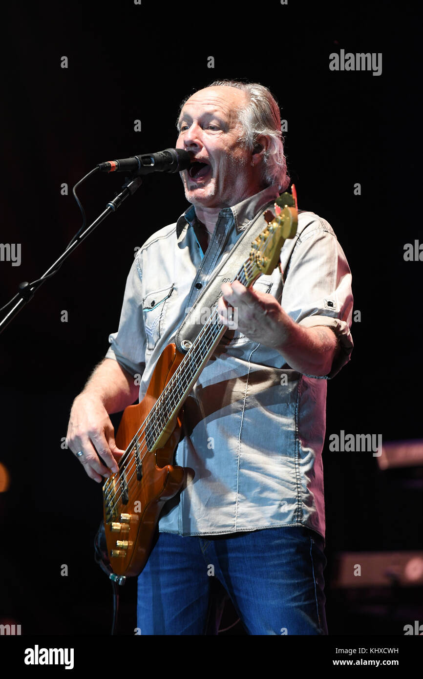 PEMBROKE PINES, FLORIDA - NOVEMBER 05: Wayne Nelson of the Little River ...