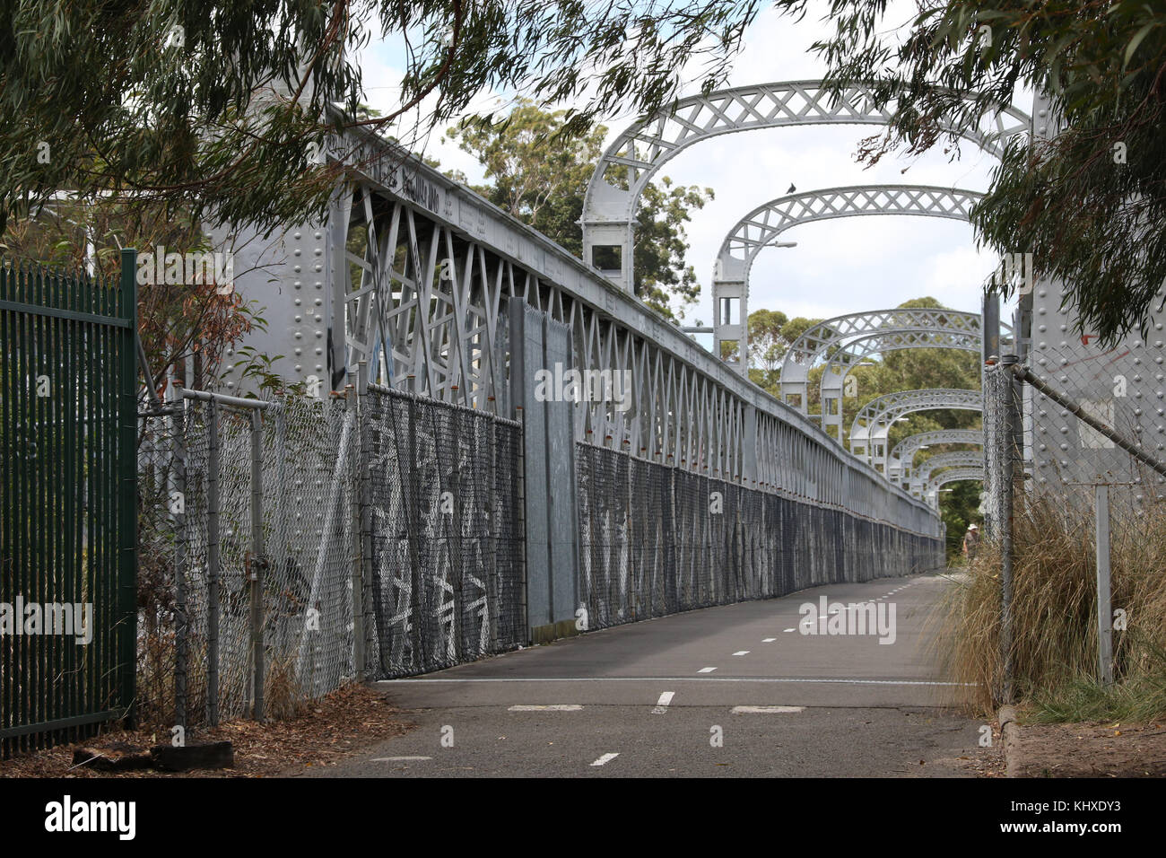 View looking north across the Como Bridge, which crosses the Georges ...