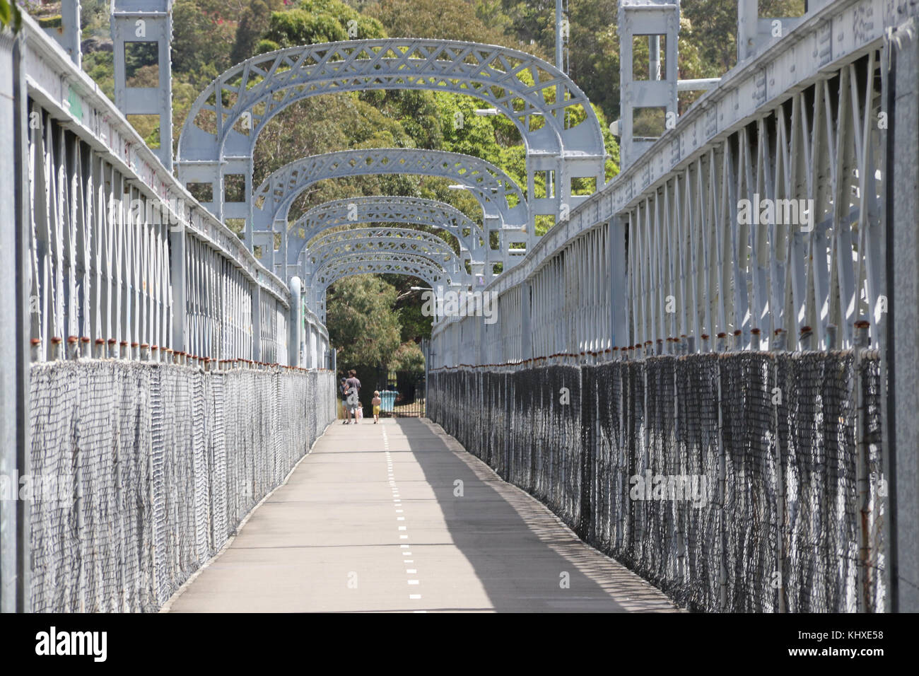 View looking south across the Como Bridge, which crosses the Georges ...