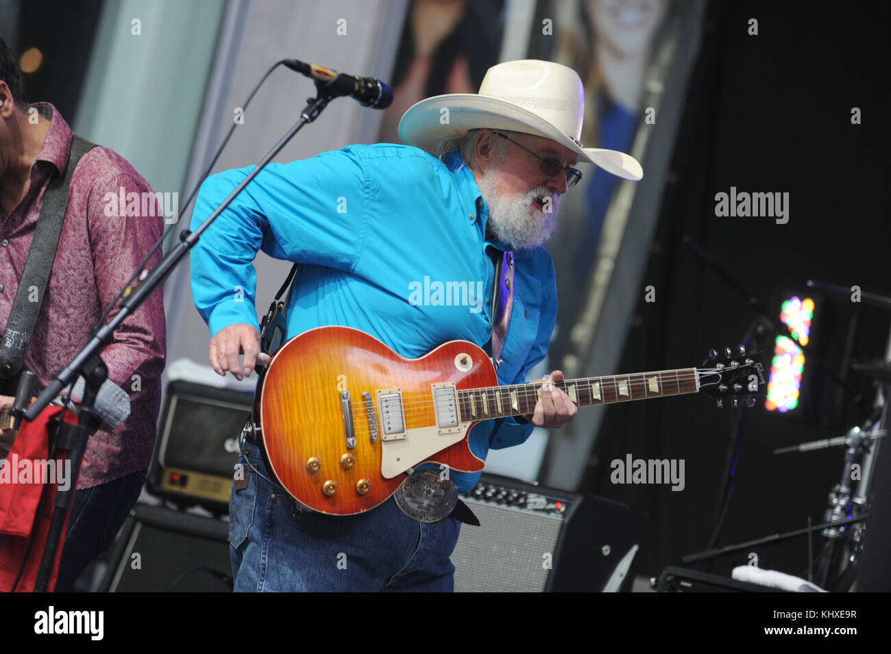 NEW YORK, NY - JUNE 16: Charlie Daniels and his band perform on Fox ...