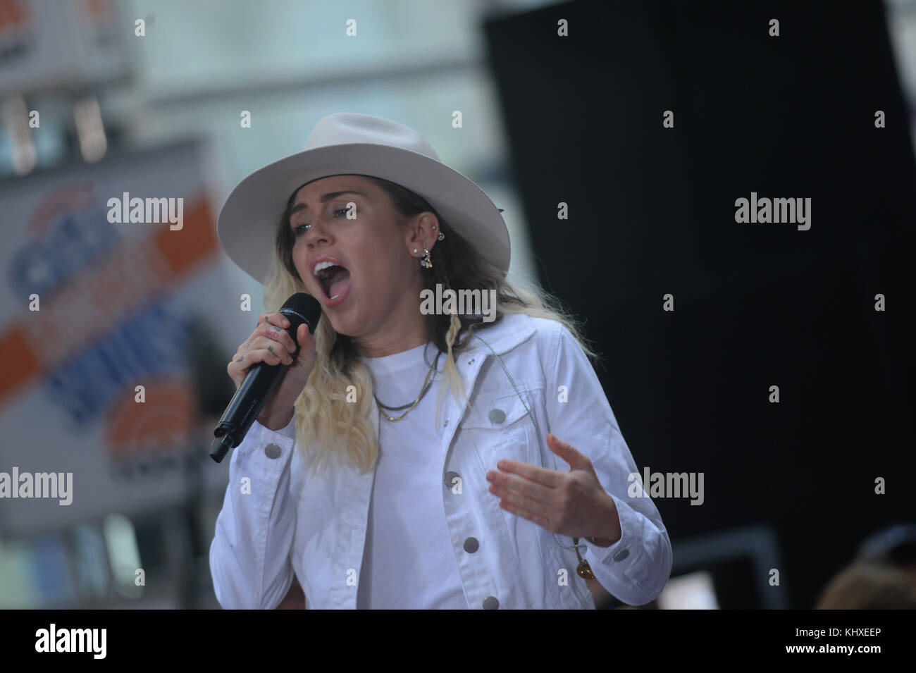 NEW YORK, NY - MAY 26: Singer-songwriter Miley Cyrus on stage during ...