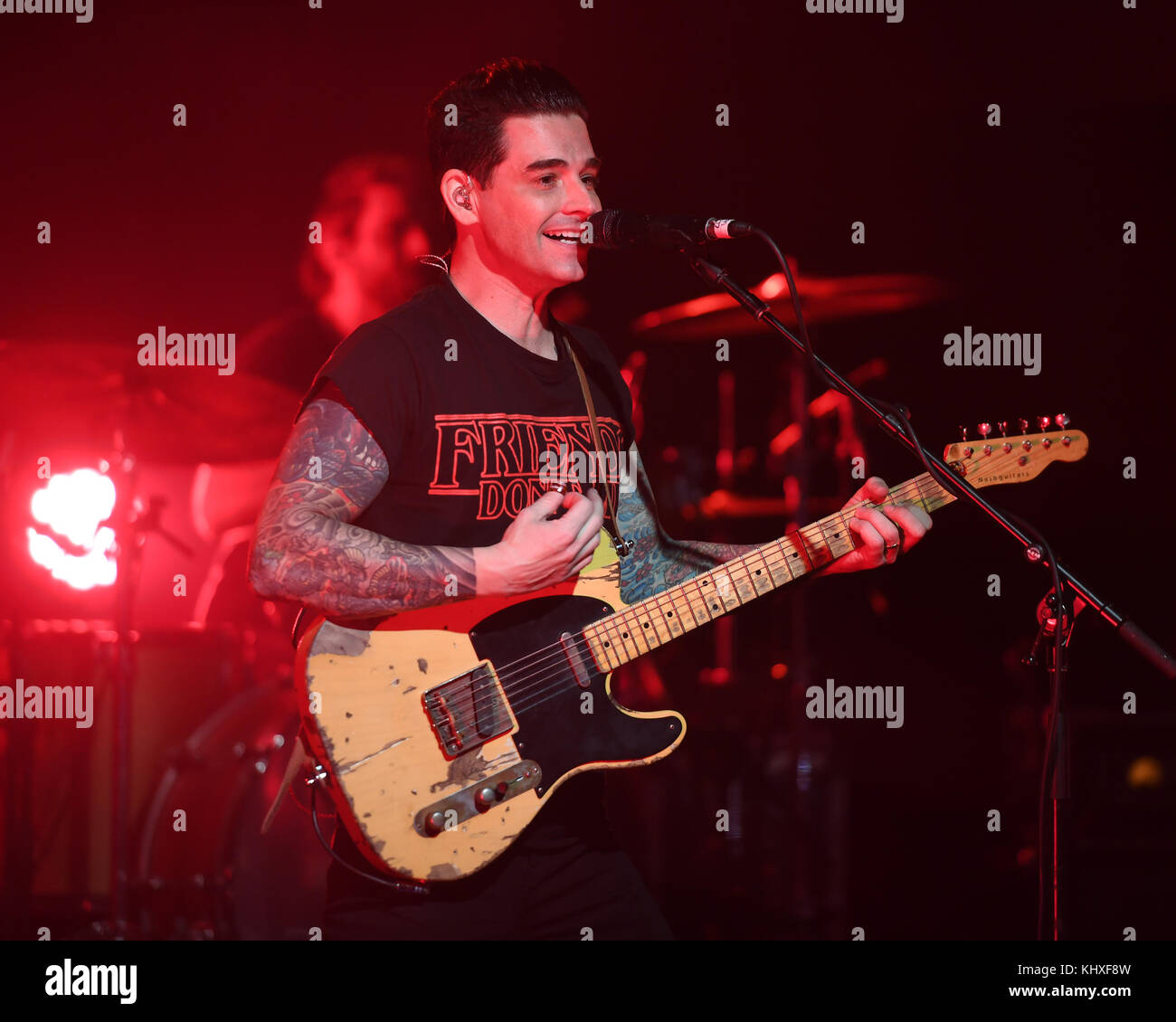 FORT LAUDERDALE, FL - FEBRUARY 15: Chris Carrabba of Dashboard ...