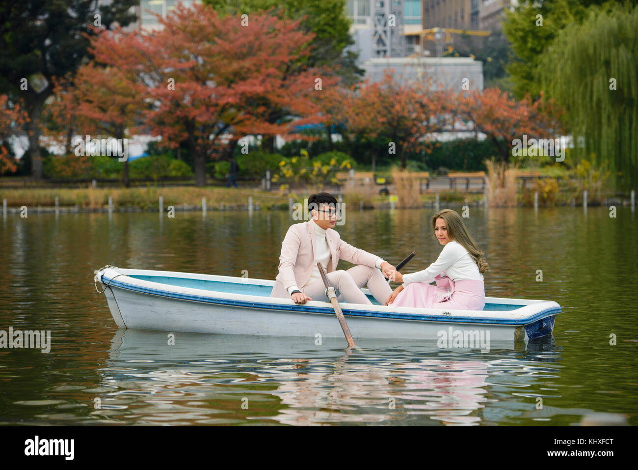 Japanese couple in rowing boat hi-res stock photography and images - Alamy