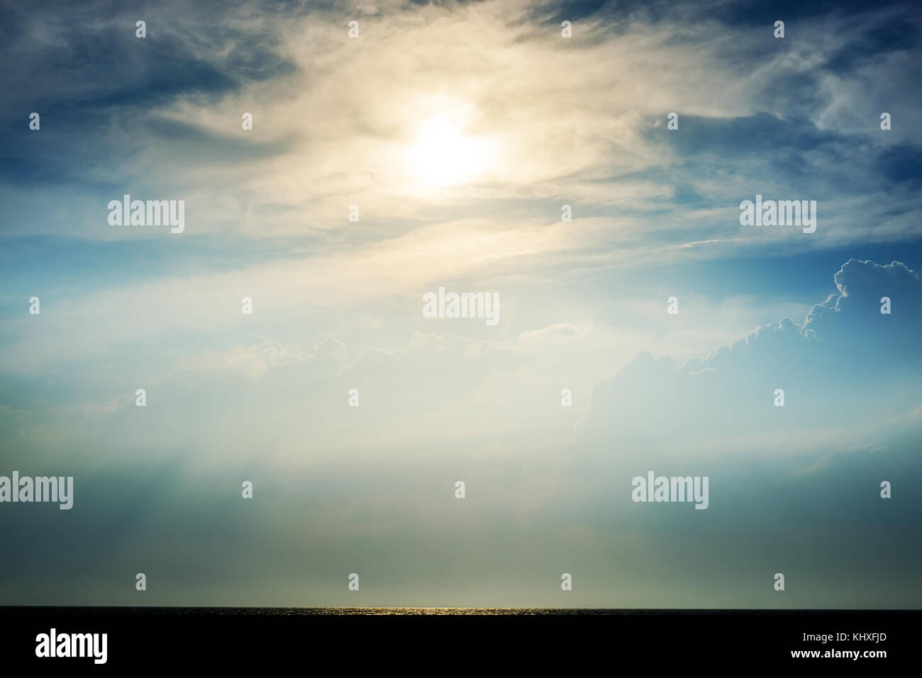 Thick clouds on the horizon hi-res stock photography and images - Alamy