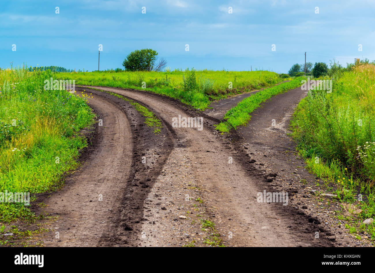Stormy sky road hi-res stock photography and images - Alamy