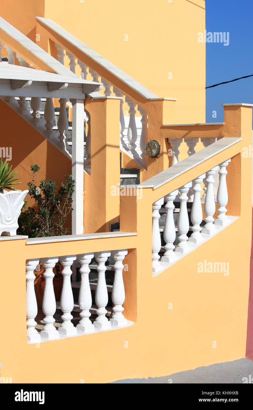 Stone staircase greek islands hi-res stock photography and images - Alamy