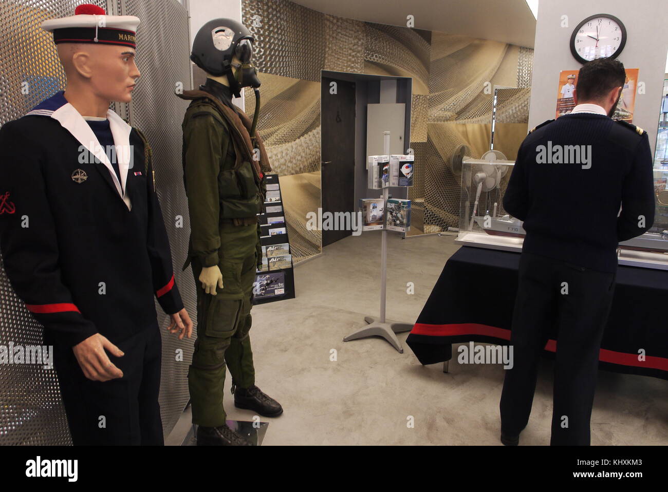 Young volunteers attend interview prior to their enlistment in the Army ...