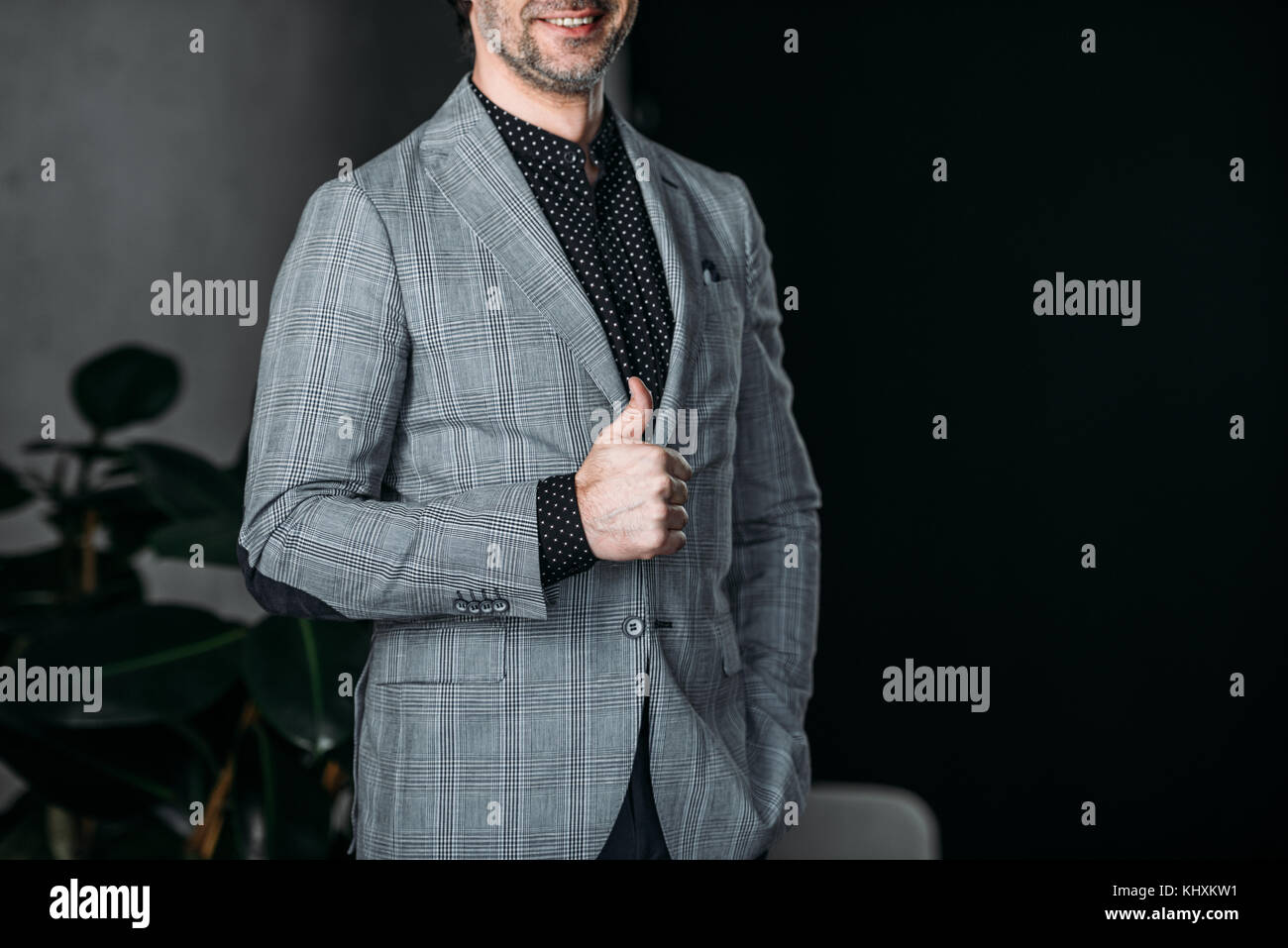 businessman showing thumb up Stock Photo - Alamy businessman showing thumb up Stock Photo - Alamy