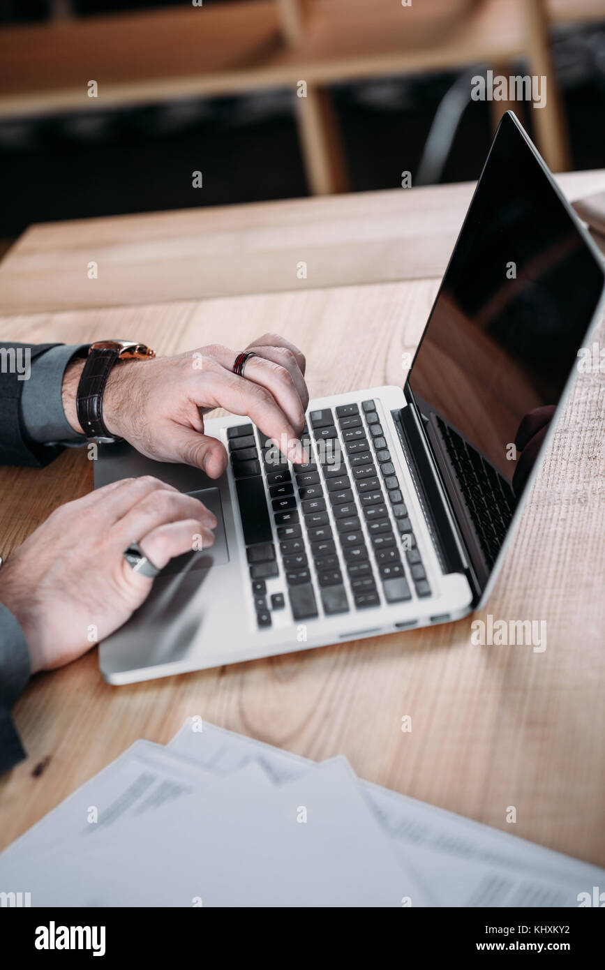 businessman using laptop Stock Photo - Alamy