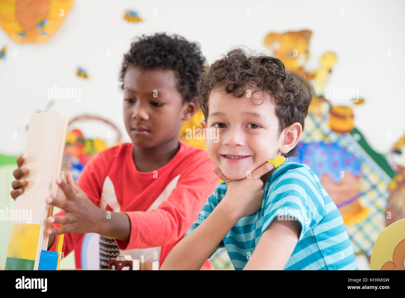 Primary school children playing toys hi-res stock photography and ...