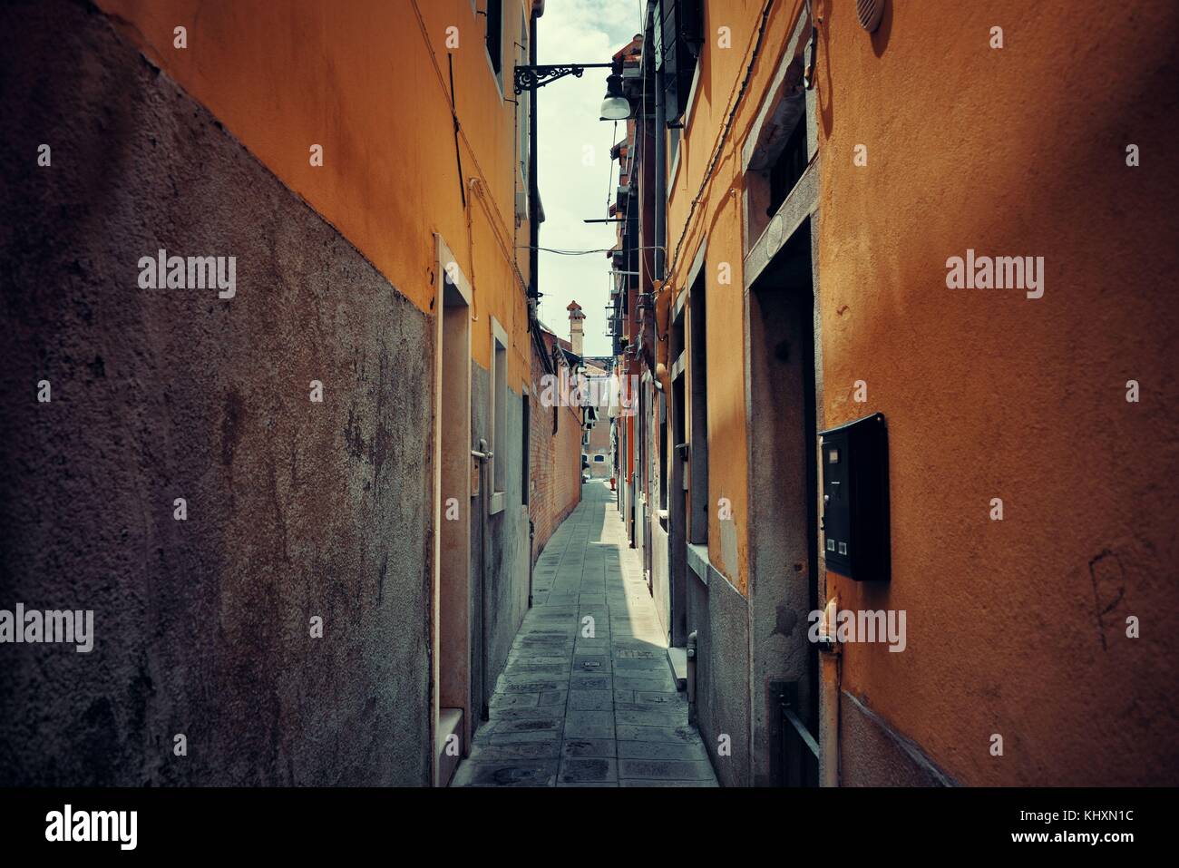 Alley view with historical buildings in Venice, Italy Stock Photo - Alamy