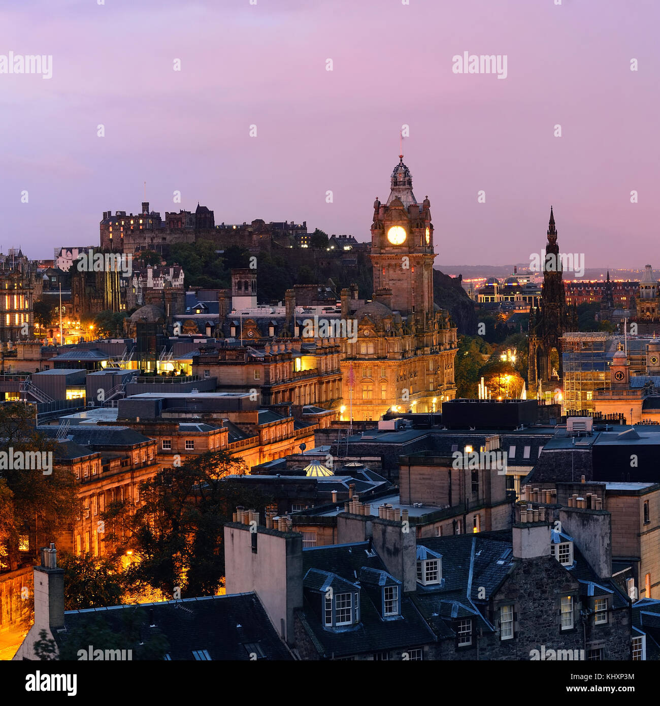 Edinburgh city view at night in UK Stock Photo - Alamy