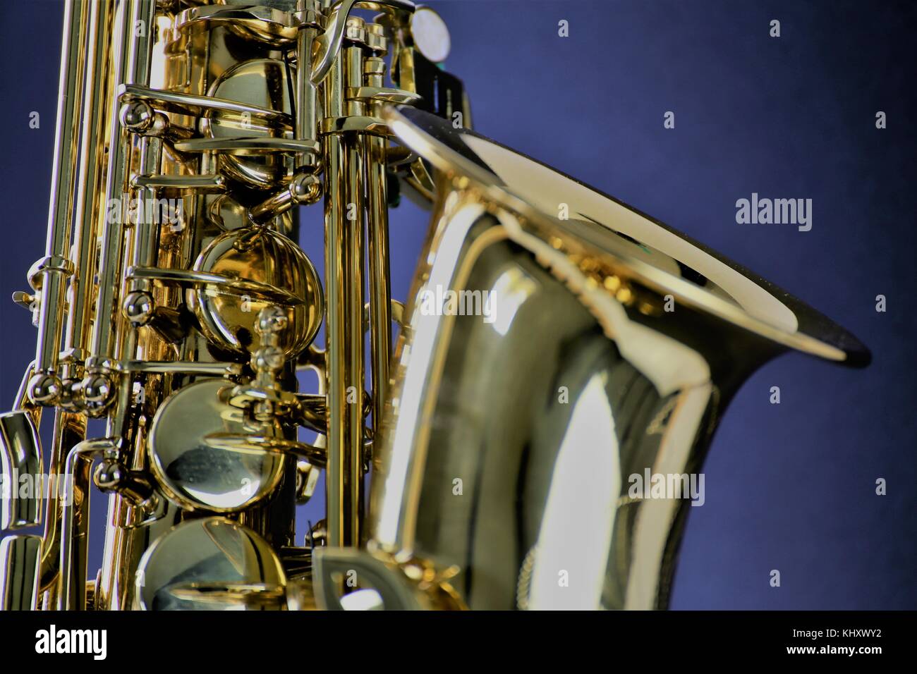 Silver sax hi-res stock photography and images - Alamy