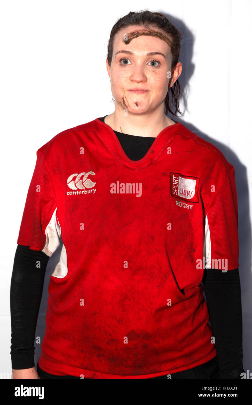 15/11/17 USW Sports park. Before and after headshots of USW womans ...