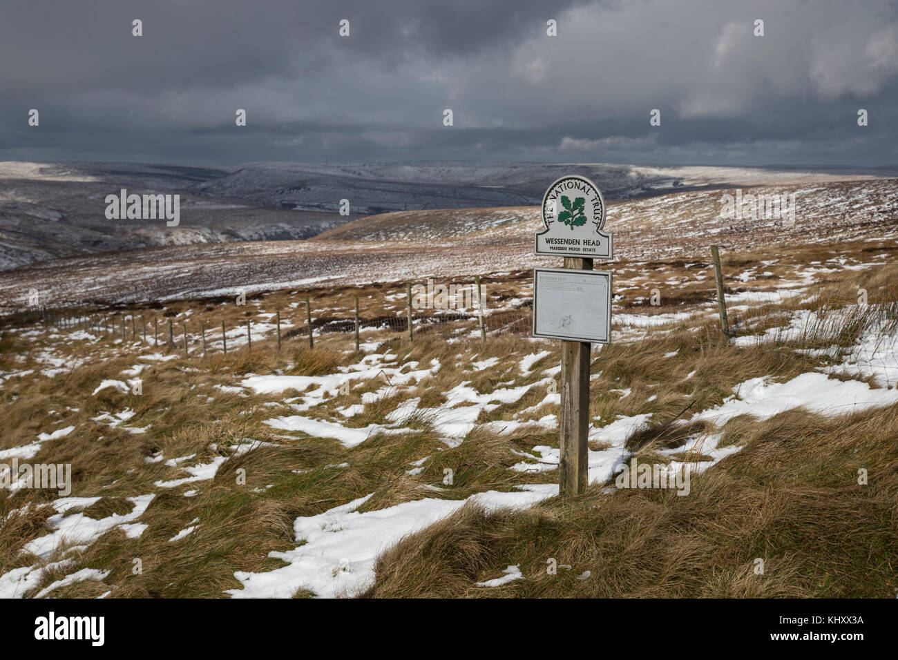 Bleak snow moors hi-res stock photography and images - Alamy