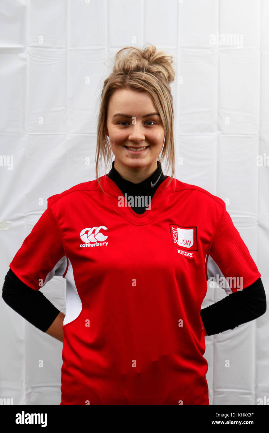 15/11/17 USW Sports park. Before and after headshots of USW womans ...