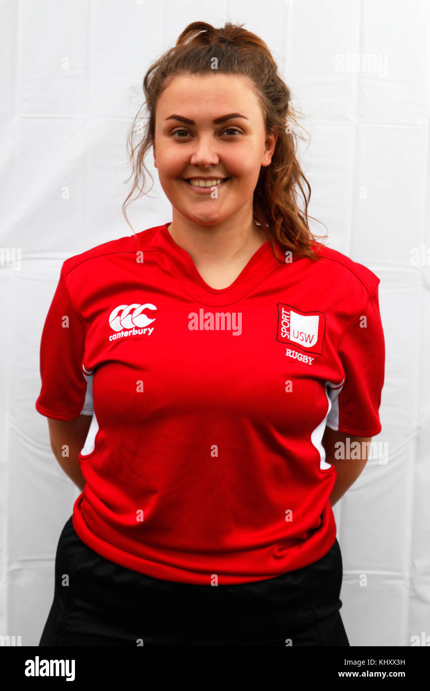 15/11/17 USW Sports park. Before and after headshots of USW womans ...