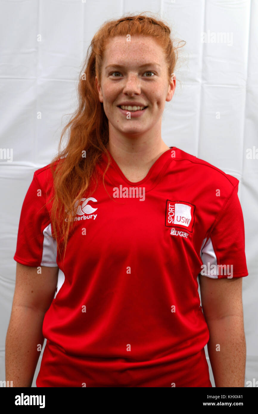 15/11/17 USW Sports park. Before and after headshots of USW womans ...