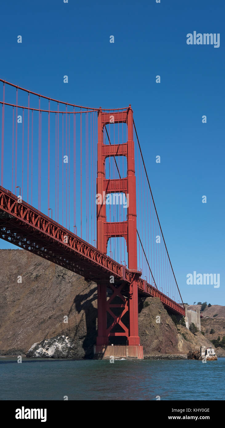 Vertical section of the suspension and view of the northern tower of ...