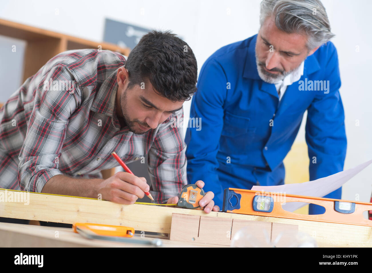 artisan carpenter demonstrating his knowledge Stock Photo - Alamy