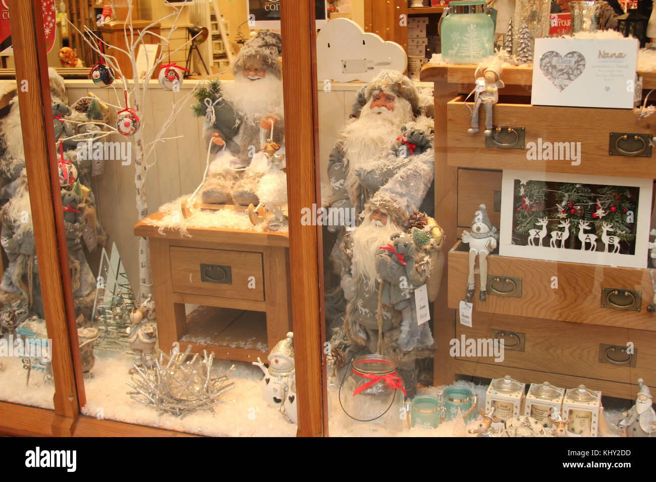 Shops getting ready for Christmas early Stock Photo - Alamy