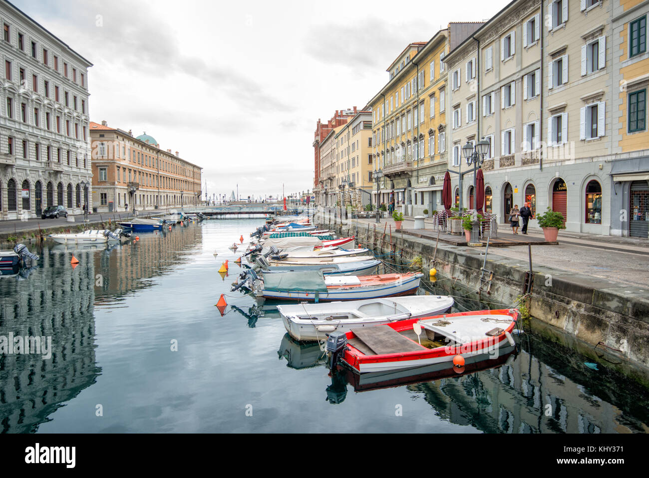 Grand canal historic buildings hi-res stock photography and images - Alamy