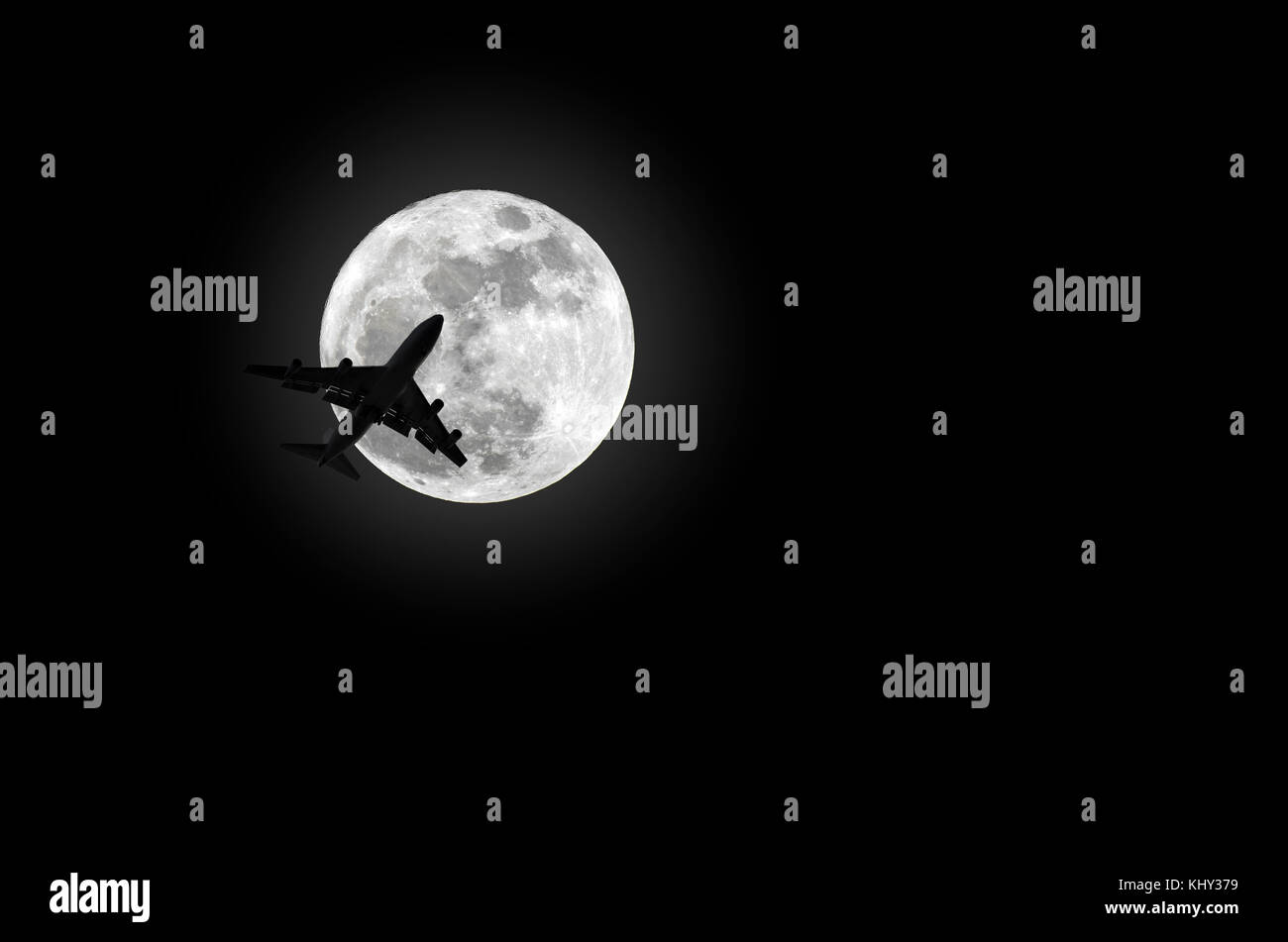 Full moon with airplanes hi-res stock photography and images - Alamy