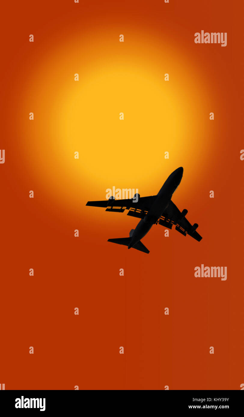 Aircraft sun silhouette hi-res stock photography and images - Alamy