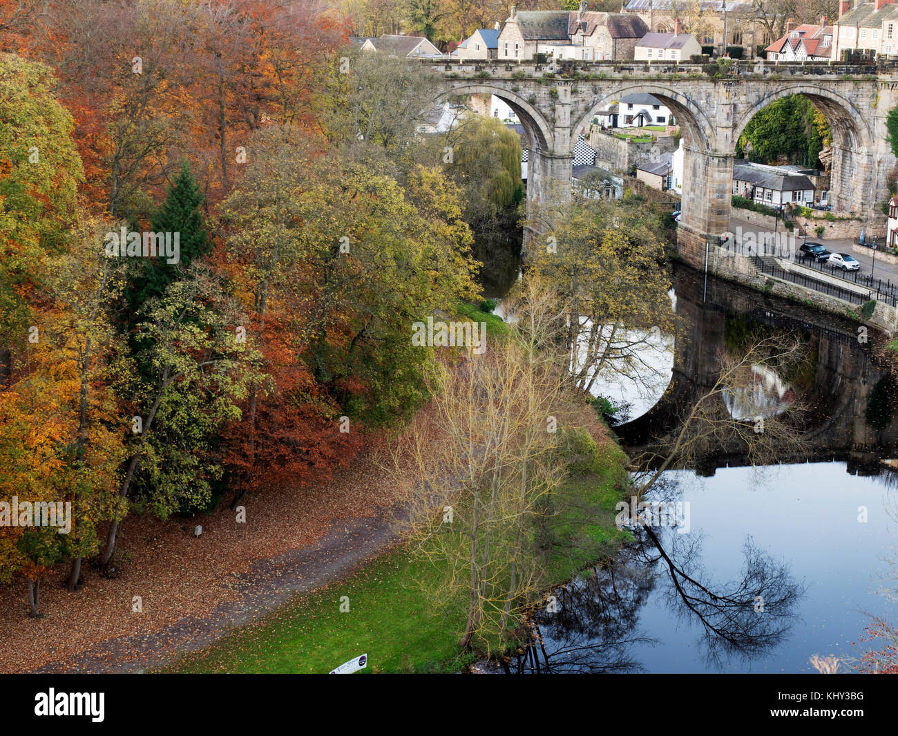 Railway Viaduct over the River Nidd in Autumn Knaresborough North ...