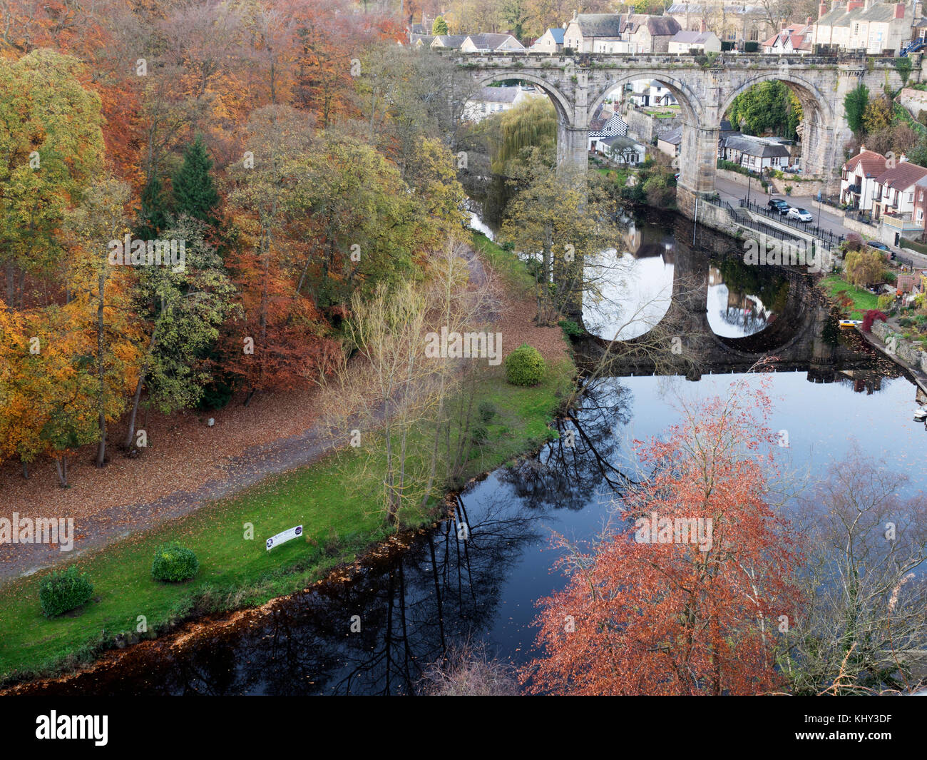 Knaresborough long walk in autumn hi-res stock photography and images ...