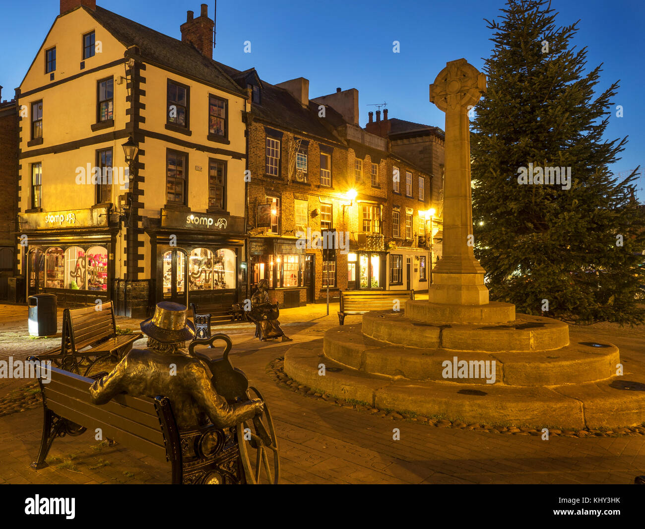 Blind Jack and Mother Shipton Sculptures by the Market Cross at ...