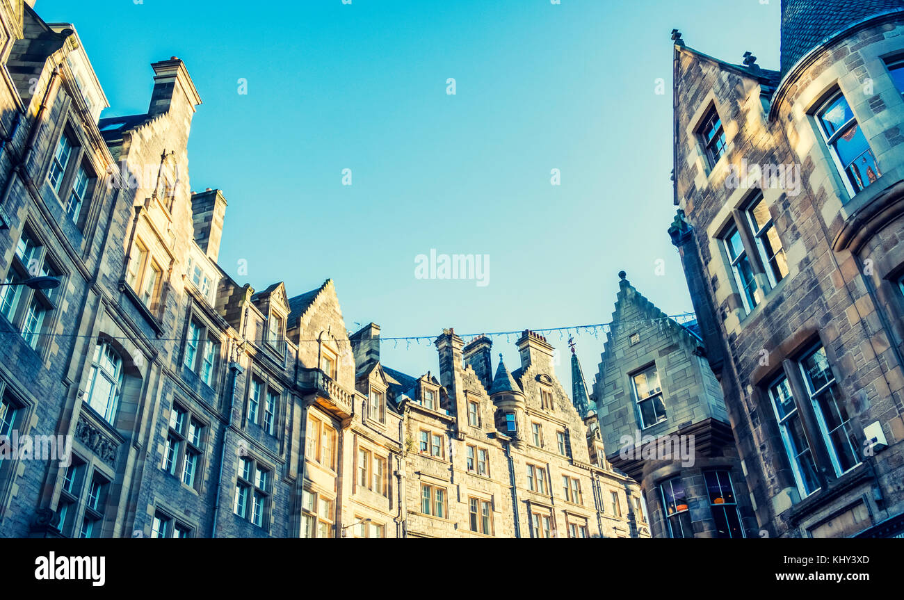 Traditional edinburgh tenement hi-res stock photography and images - Alamy