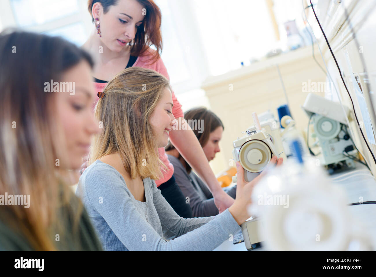 Singer sewing machine quilt hi-res stock photography and images - Alamy