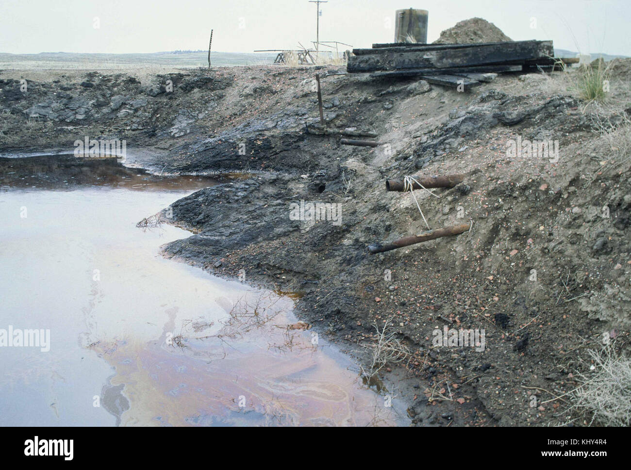 Commercial oil field water holding facility Stock Photo - Alamy