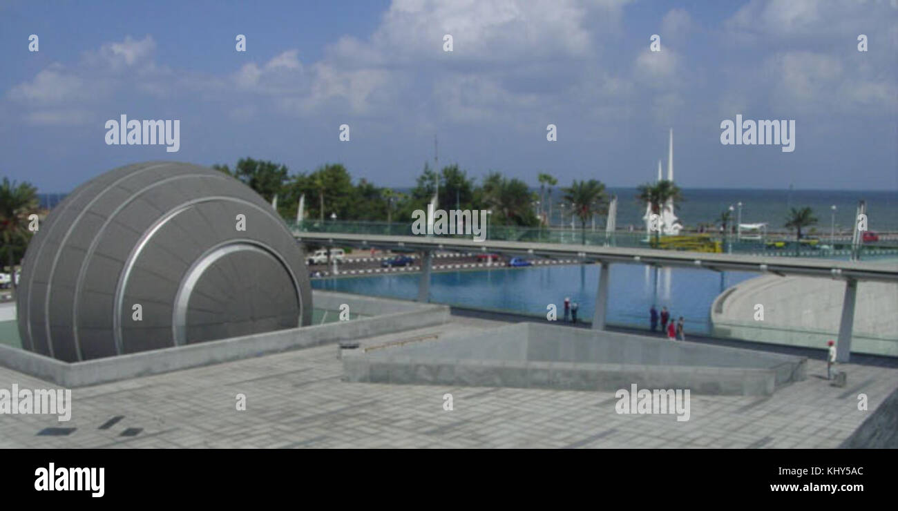 Bibliotheca Alexandrina plaza 001 Stock Photo - Alamy