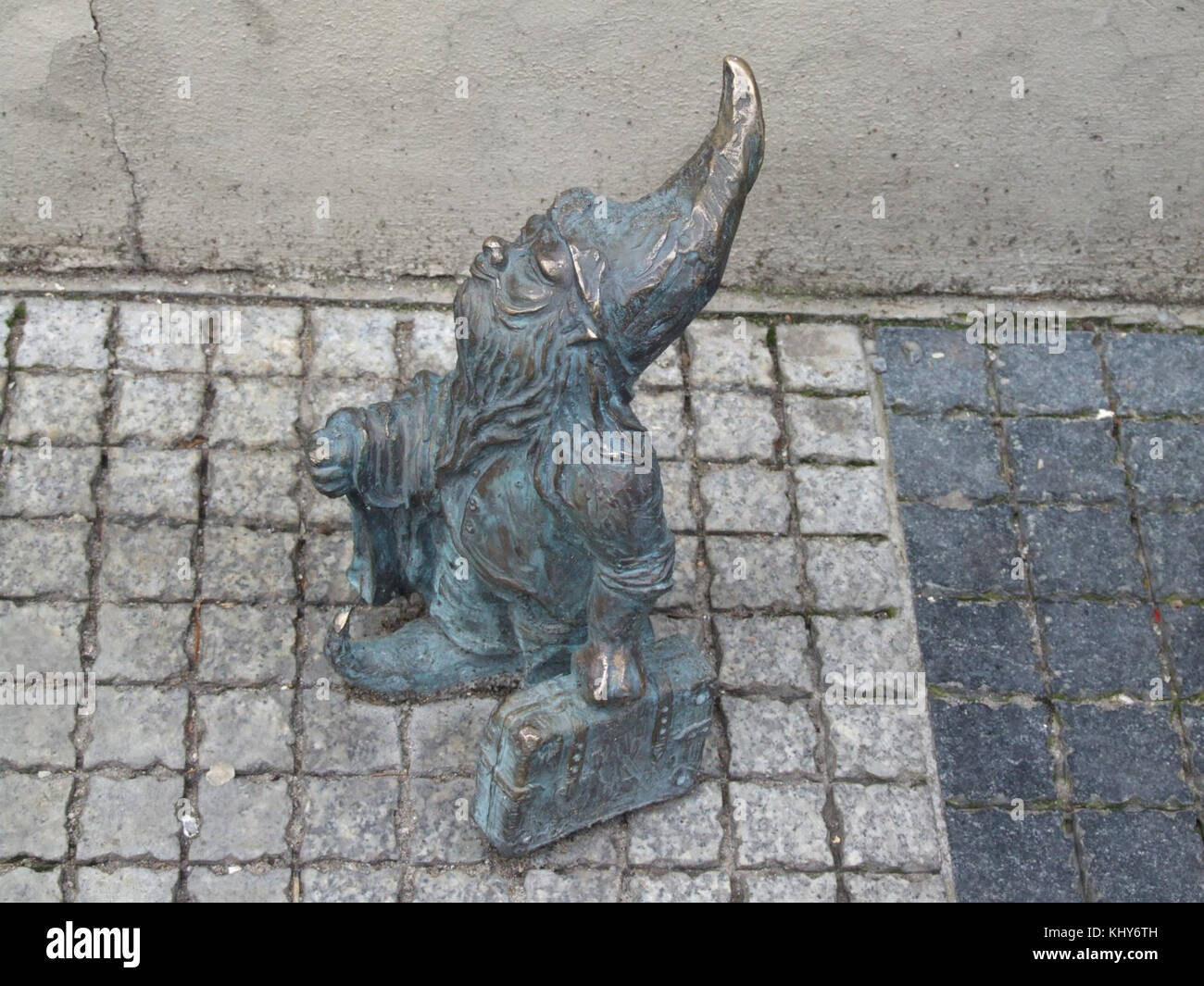 Krasnal podroznik 01 Stock Photo - Alamy