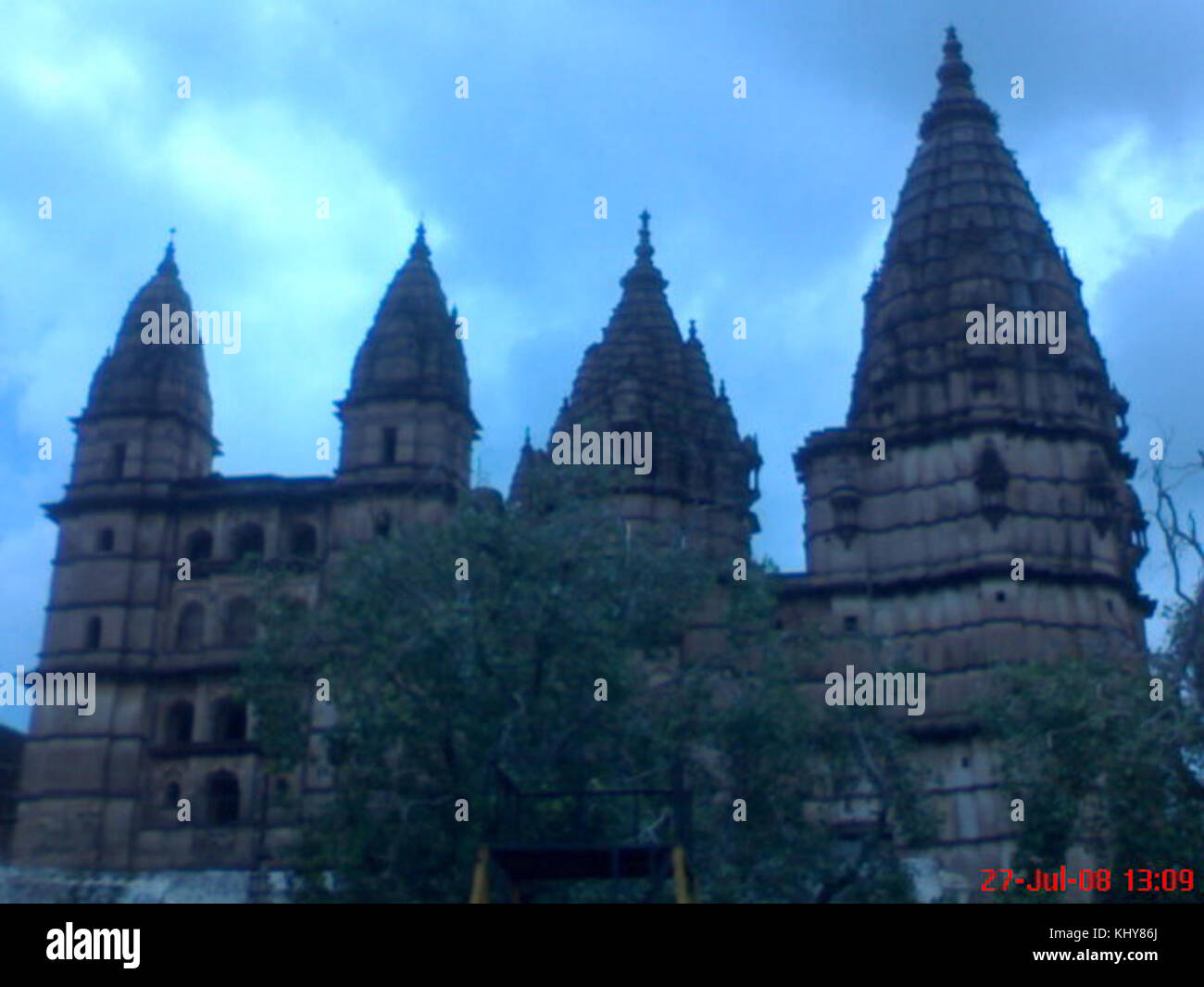 Orchha abandoned temple Stock Photo - Alamy