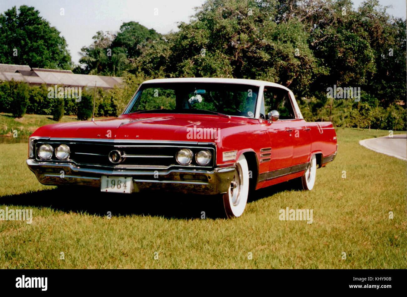 Super Wildcat 425ci Front View Stock Photo - Alamy