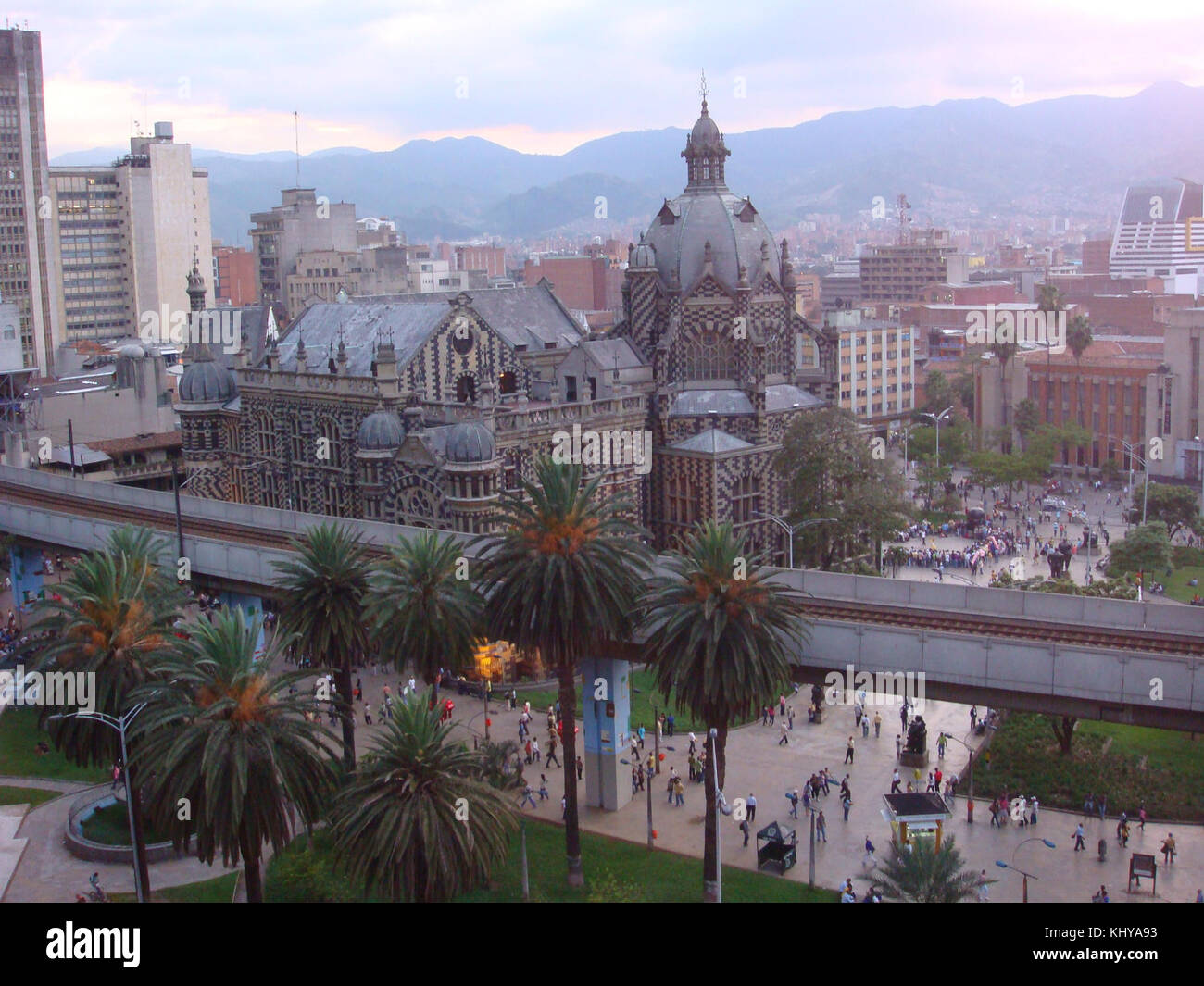 Medellin centro hi-res stock photography and images - Alamy