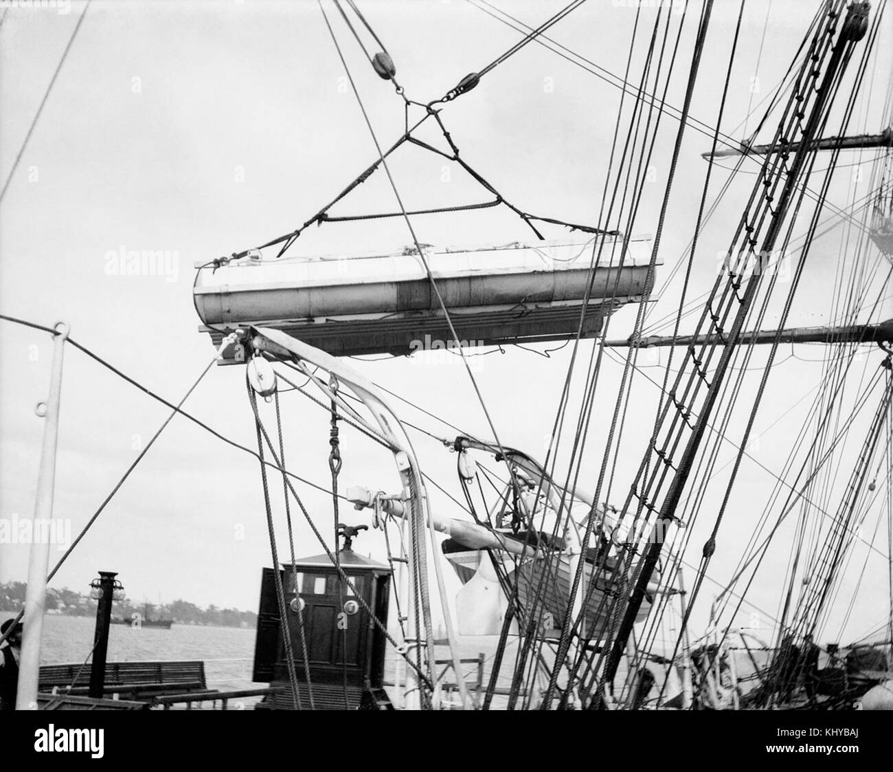 The life raft from 'Elingamite' being hoisted outboard of HMS 'Penguin ...