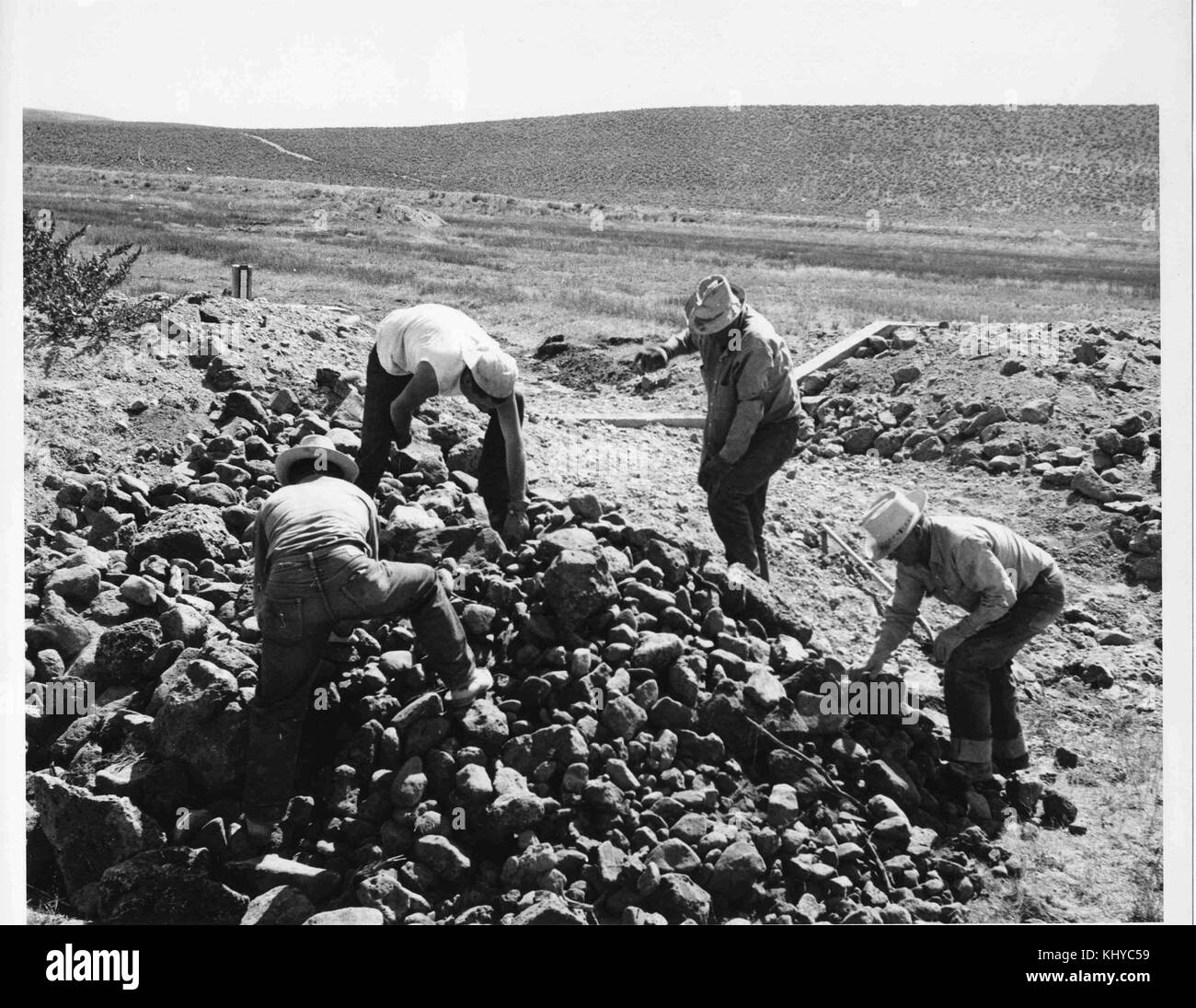 Vintage illustration people working Black and White Stock Photos ...