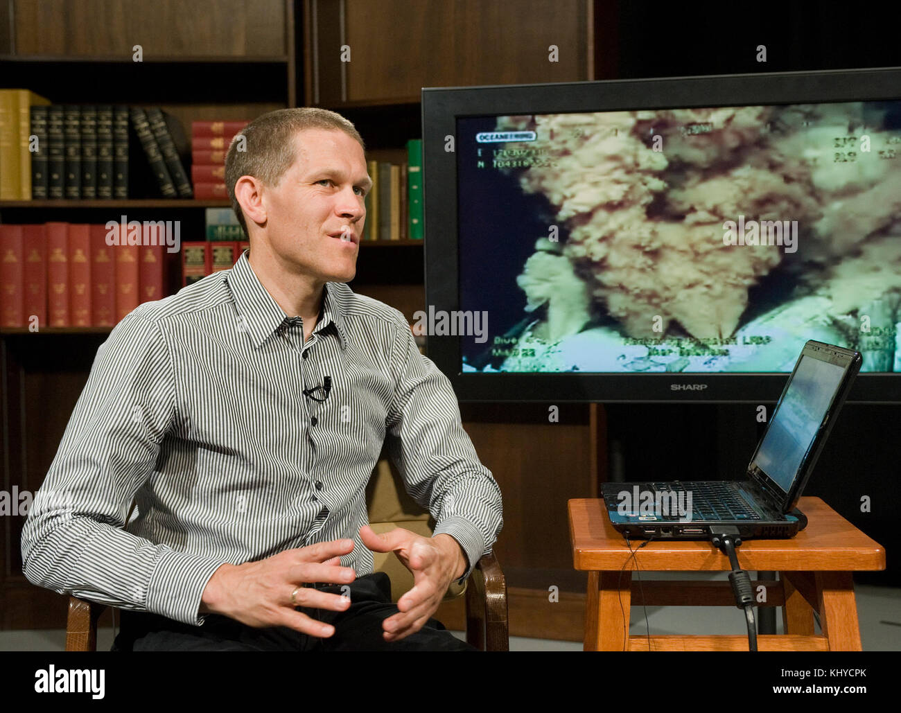 Interview illustration hi-res stock photography and images - Alamy