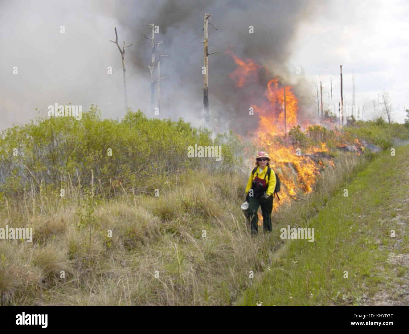Prescribed burns controlled fires hi-res stock photography and images ...