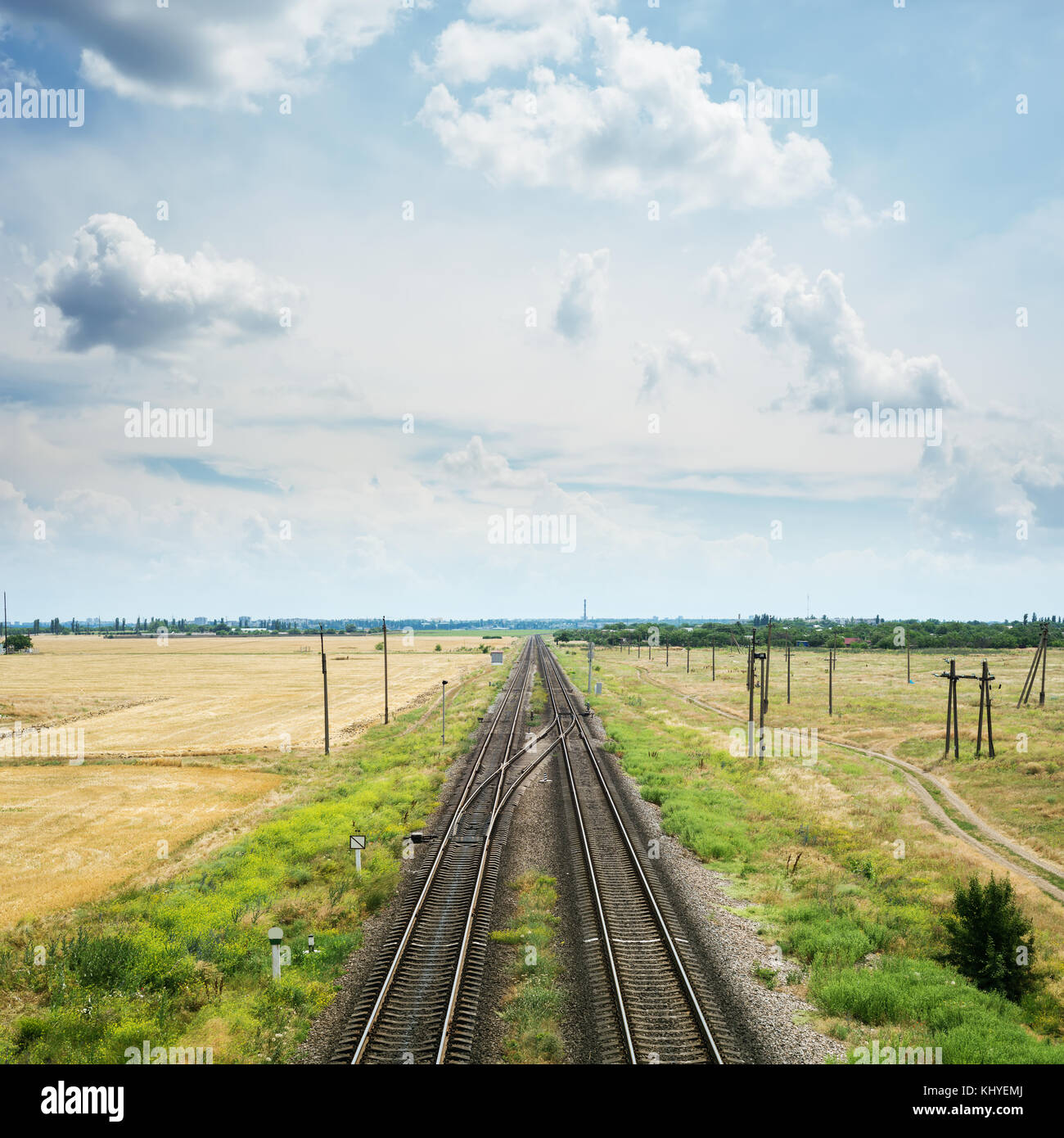 Path over railway lines hi-res stock photography and images - Alamy