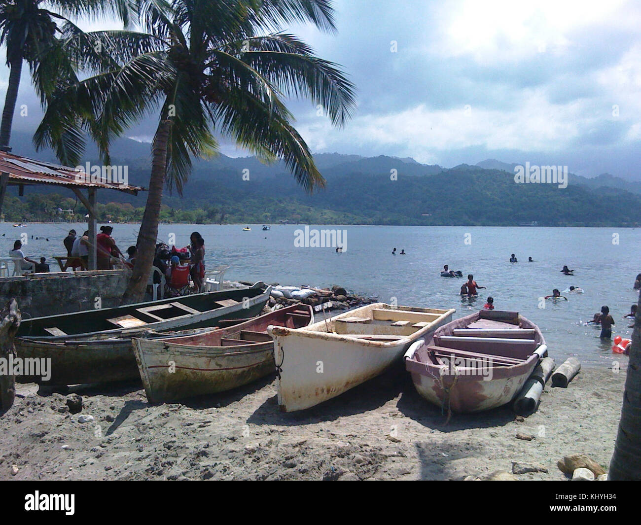 Omoa beach boats 1-b Stock Photo - Alamy